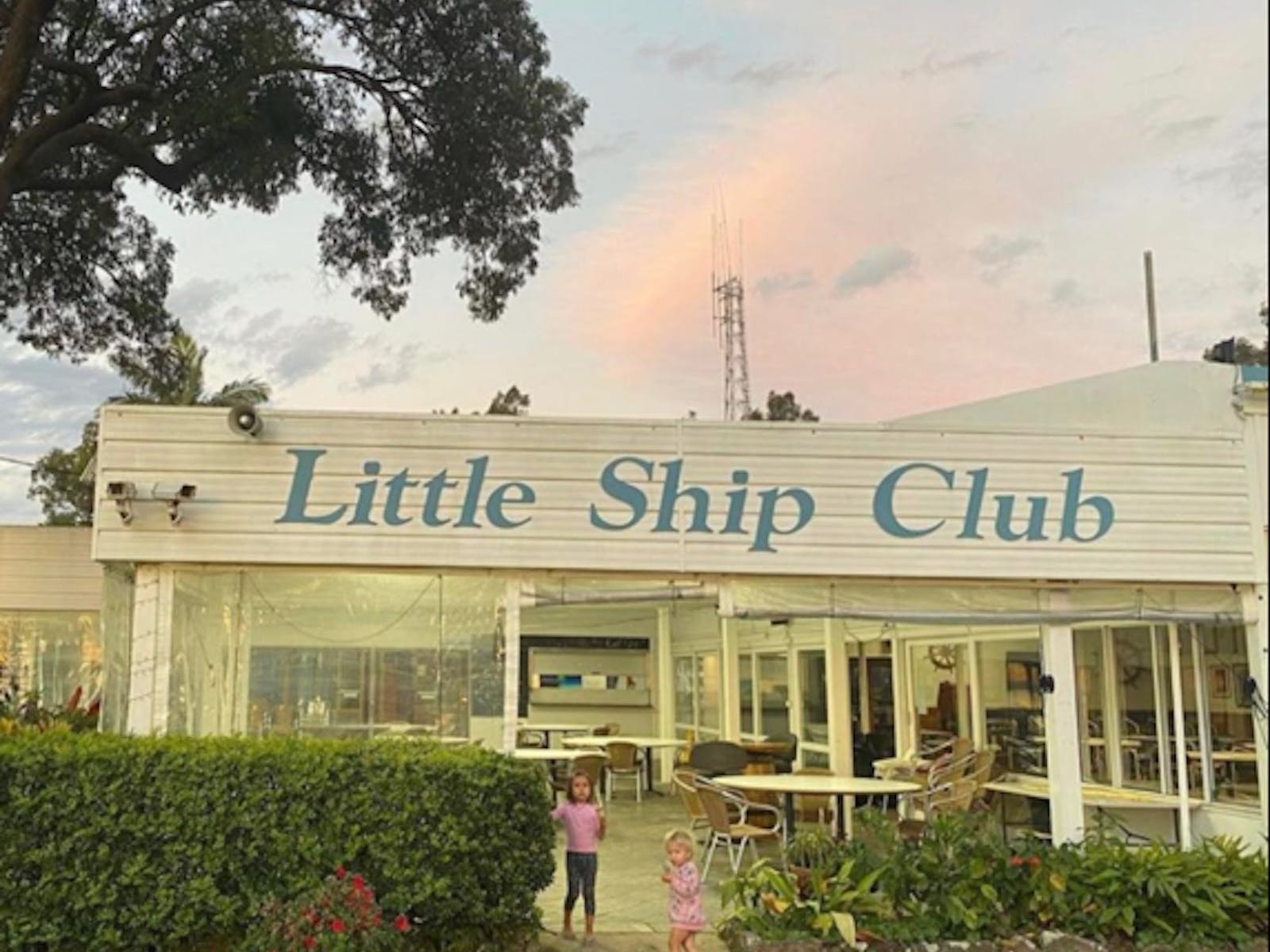 Little Ship Club | North Stradbroke Island